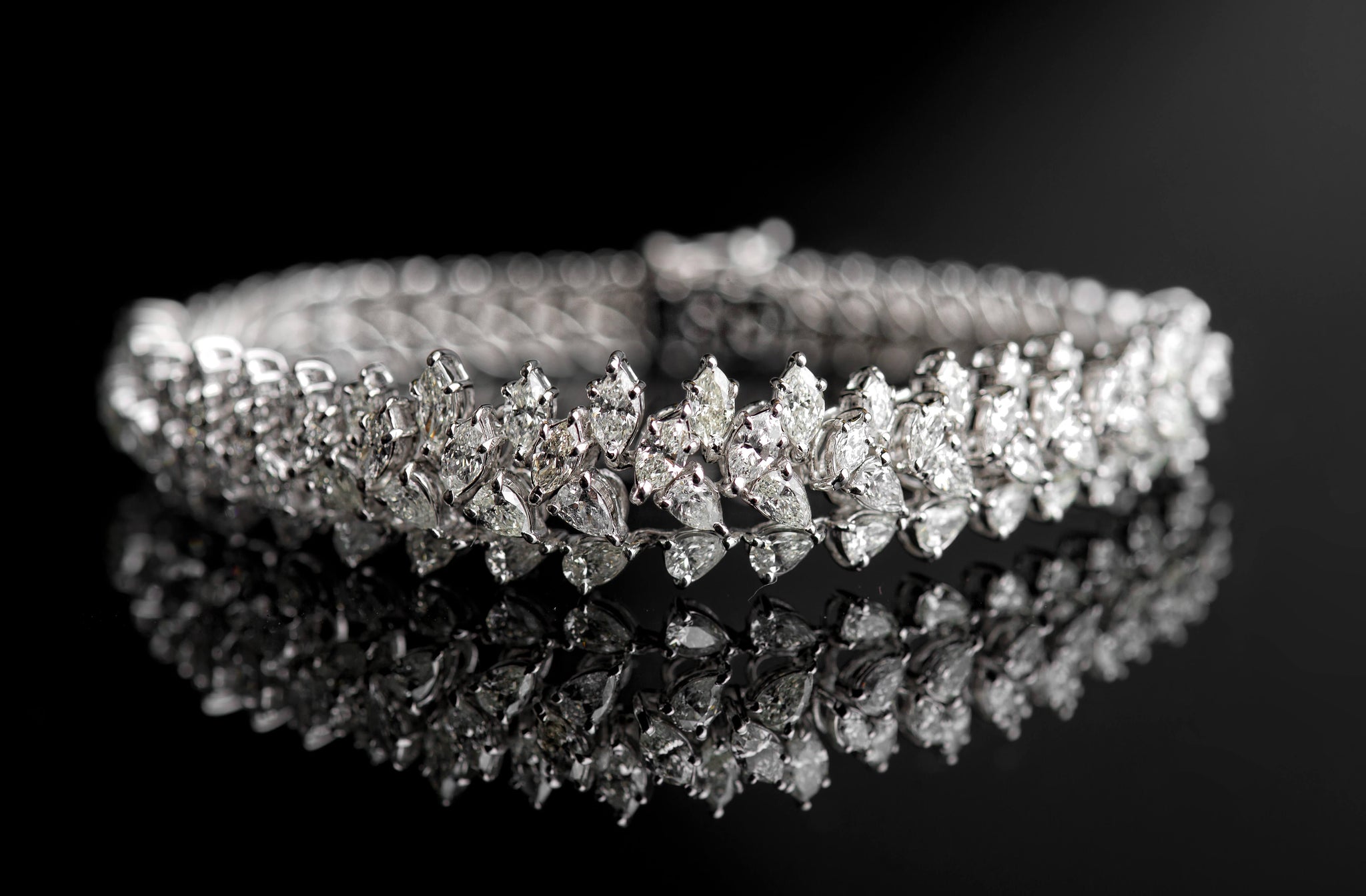 3 Types of Lab Diamond Bracelets for The Perfect Gift